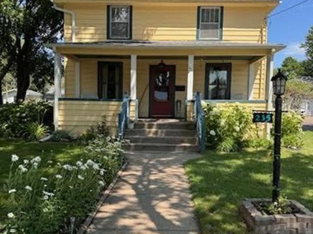 235 W 3rd St, New Richmond, WI 54017