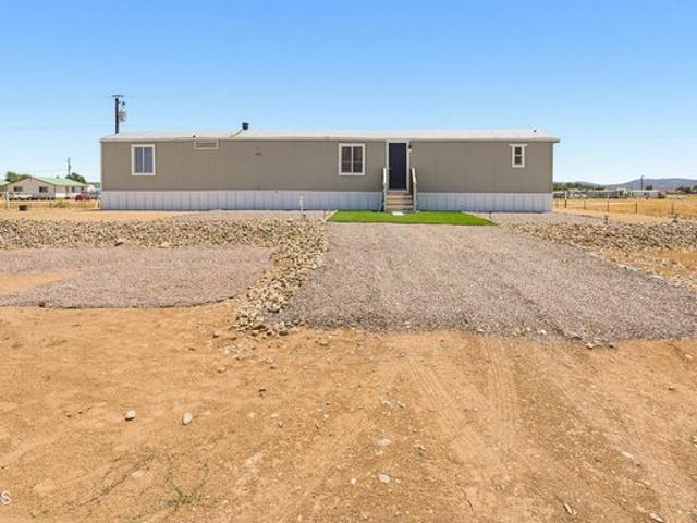 235 W Acapulco Way, Paulden, AZ 86334