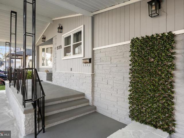 235 W Center Avenue