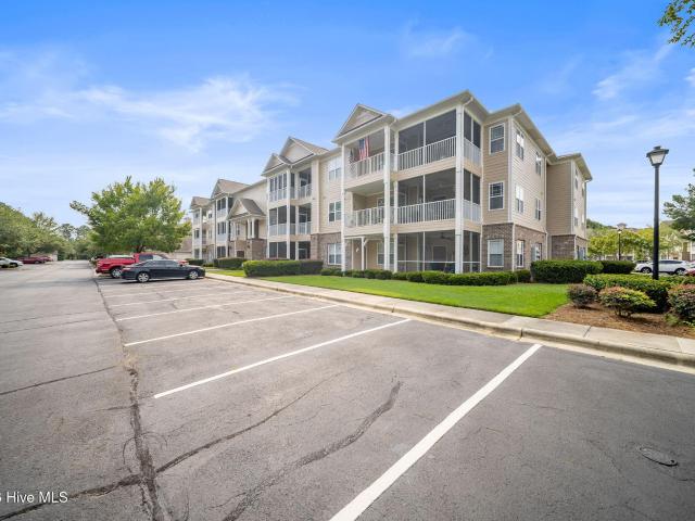 235 Woodlands Way NW # Unit 14