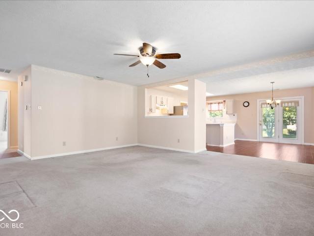 235 Thornburg Park