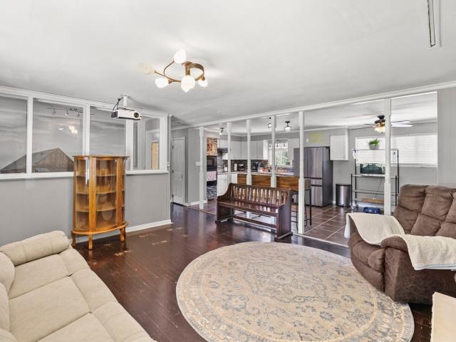 235 Vance Ln