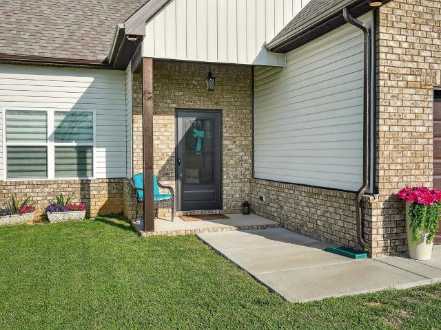 235 Villa St