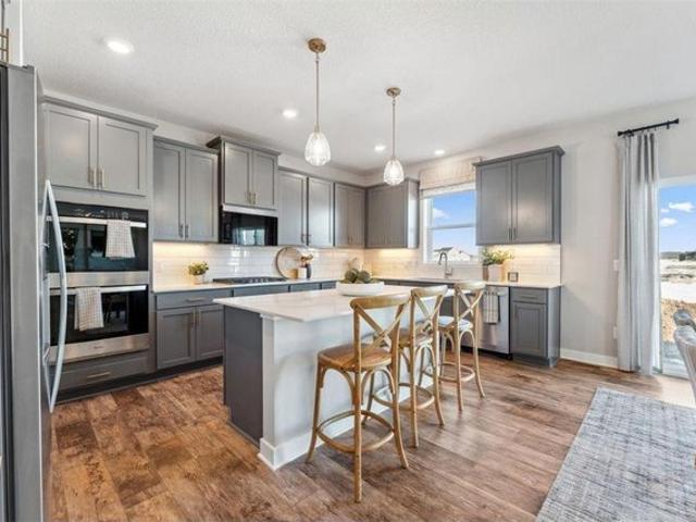 23649 Ashbury Dr, Rogers, MN 55374