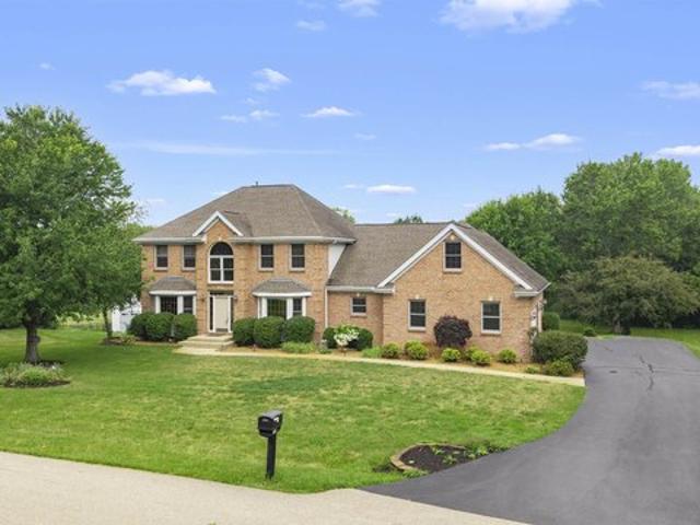 2364 Cairnwell Dr, Belvidere, IL 61008