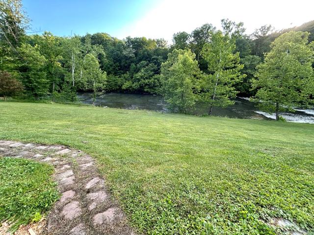 2364 Cedar Cliff Road