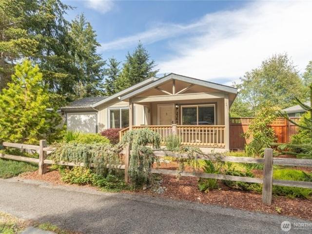 2364 Highland Loop, Port Townsend, WA 98368