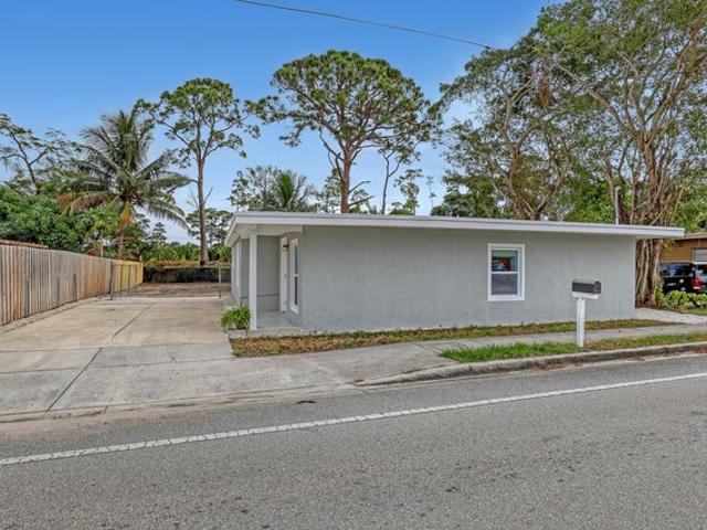 2364 S Haverhill Rd, West Palm Beach, FL 33415