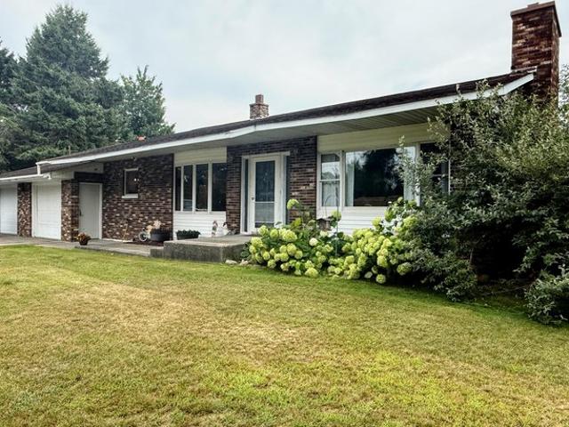 2364 Vanyea Rd, Cheboygan, MI 49721