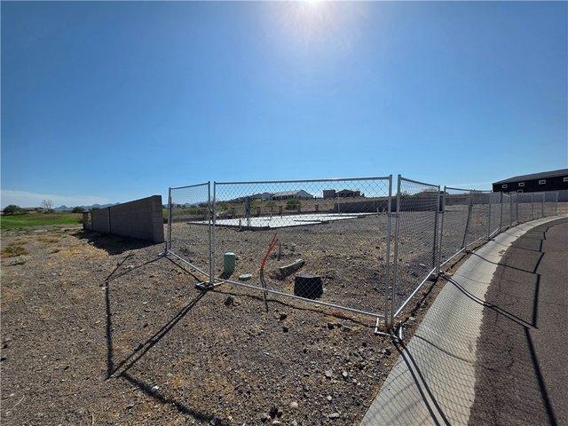 2365 E Calle Toledo, Fort Mohave, AZ 86426