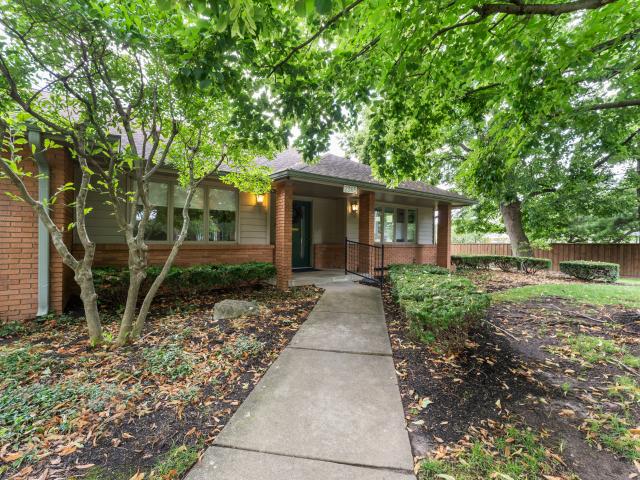 2365 Glenview Drive