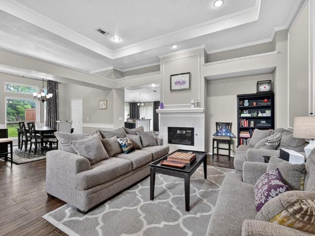 2365 Glen Ridge Drive