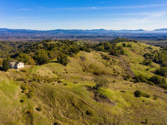 2365 Sweetwater Springs Rd, Healdsburg, CA 95448 | MLS #326053
