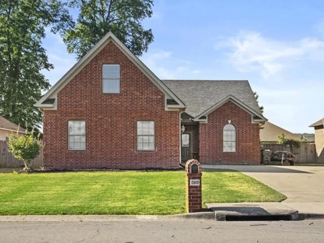 2365 Wilmington Dr, Conway, AR 72034