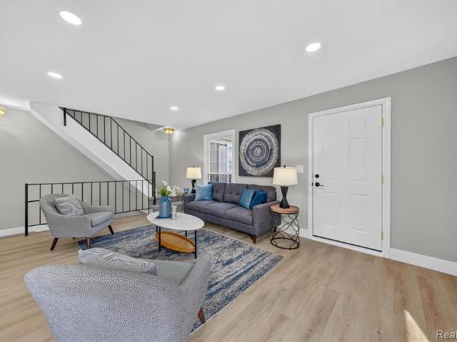 23665 Stonehenge Boulevard