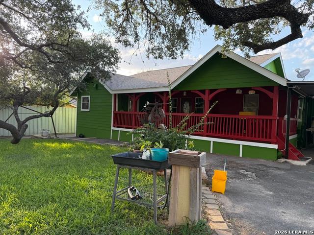 2366 Royal Oaks