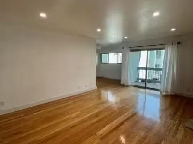 23679 Park Capri #15, Calabasas, CA 91302