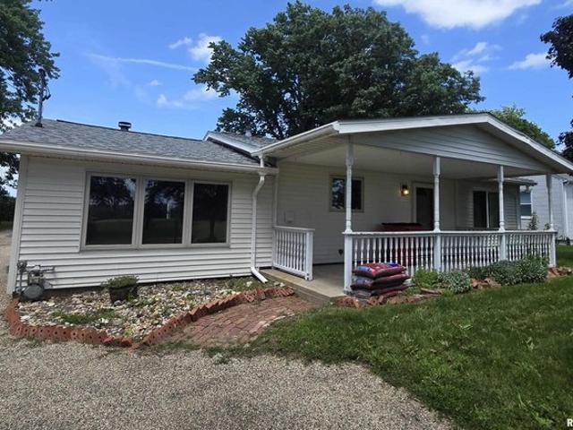 2367 IL Route 8, Elmwood, IL 61529