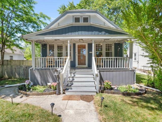 2367 S 66th St, West Allis, WI 53219