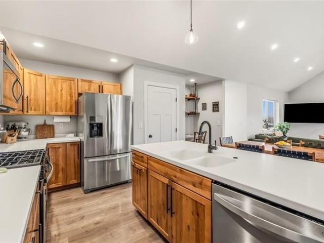 23680 Sagebrush Cir, Oak Creek, CO 80467