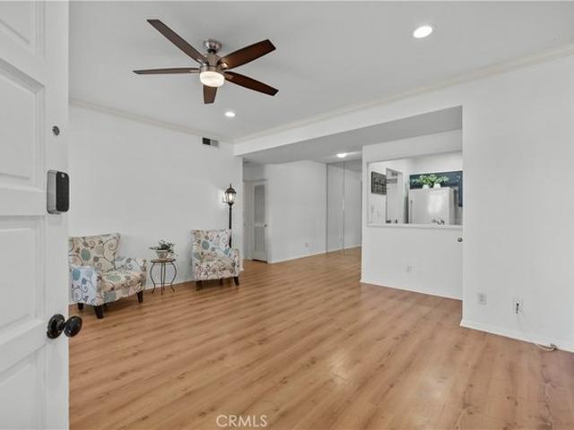 23609 Del Monte Dr Unit 295, Valencia, CA 91355
