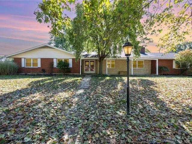 2360 E Rahn Rd, Kettering, OH 45440