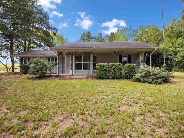 2360 Elk Rd, Gilmer, TX 75644