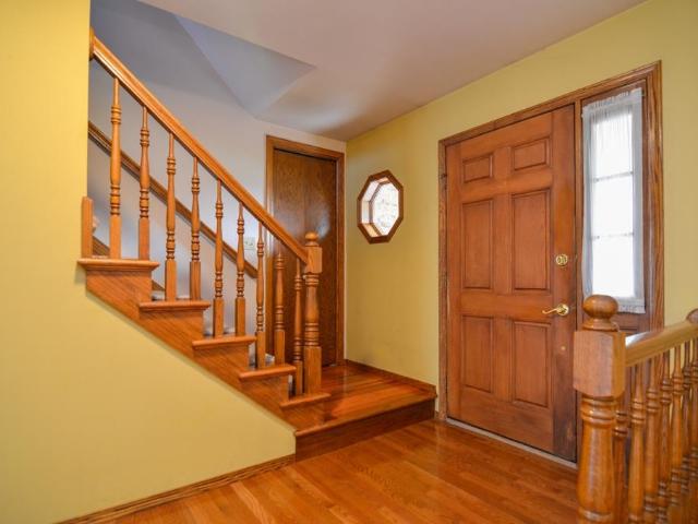 2360 LA RUE Lane