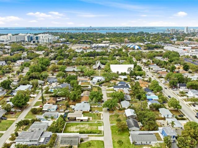 2360 Loma Linda St, Sarasota, FL 34239 | MLS #A4687