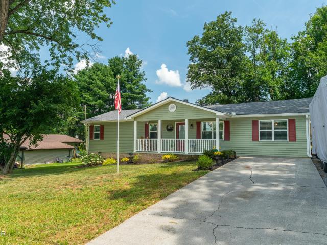 2360 Pinewood Drive