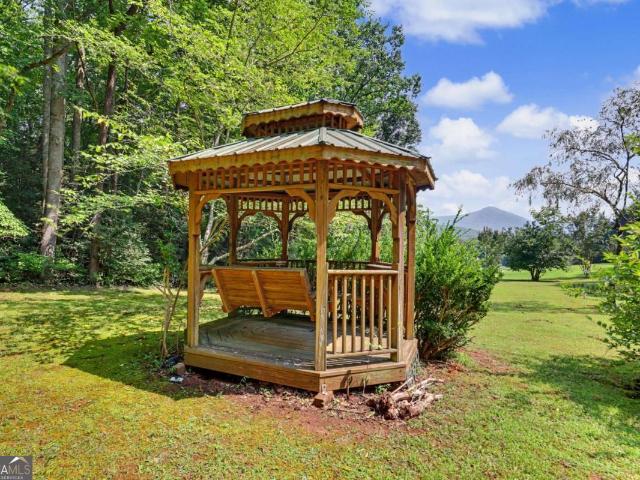 2360 Robin Hood Trail