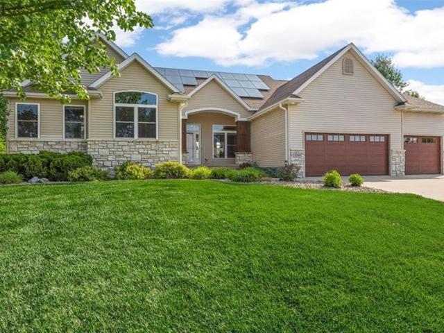 2360 Timber Creek Dr, Marion, IA 52302