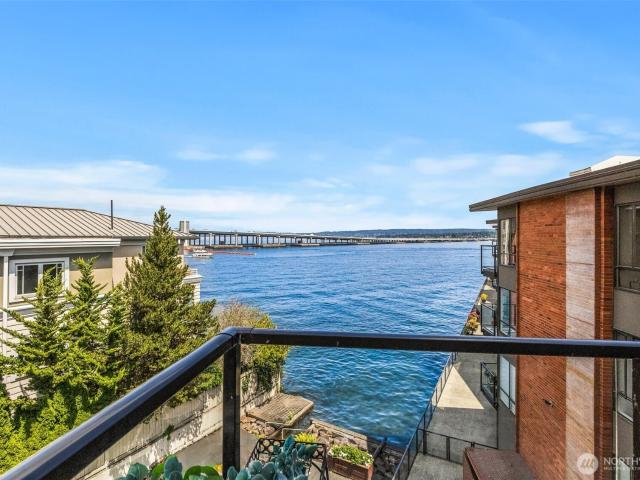 2360 43rd Ave E # 404