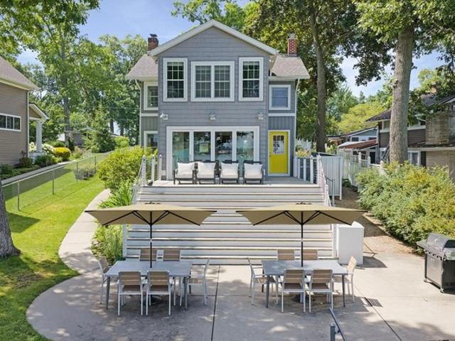 23612 S Shore Dr, Edwardsburg, MI 49112