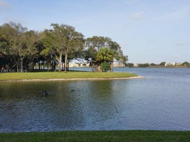 2361 NW 33rd St Apt 604, Oakland Park, FL 33309