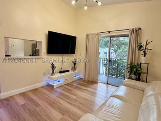 2361 NW 96th Ter Unit 18H, Pembroke Pines, FL 33024