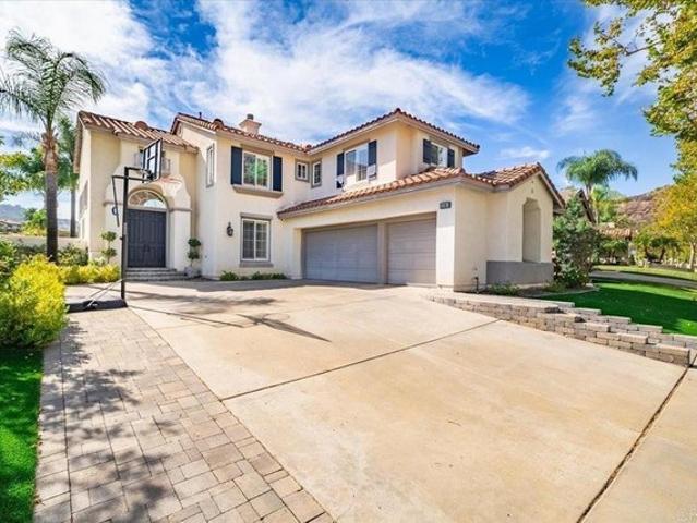2361 Old Ranch Rd, Escondido, CA 92027