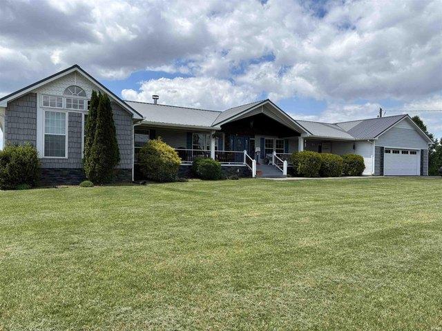 2361 S South Boston Pekin Rd, Salem, IN 47167