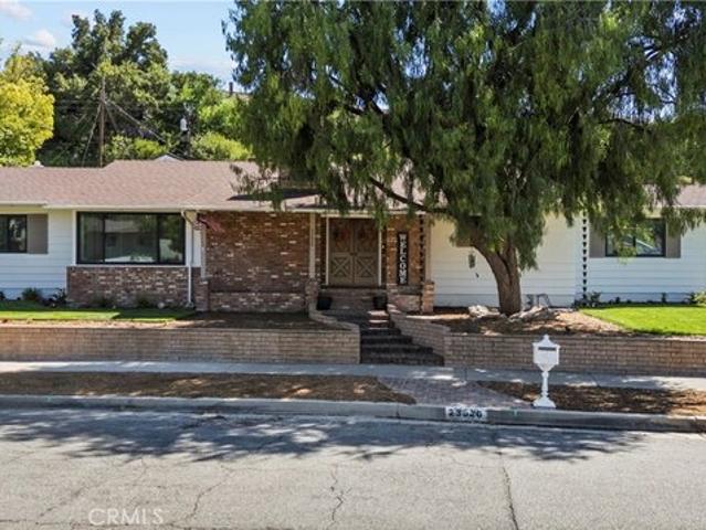 23626 Neargate Dr, Newhall, CA 91321