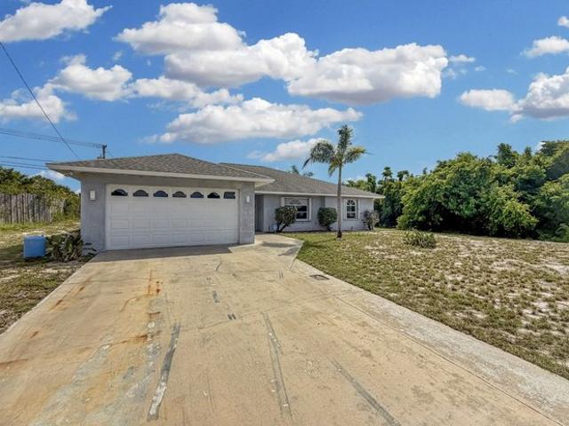 2362 NE 21st Ave, Jensen Beach, FL 34957