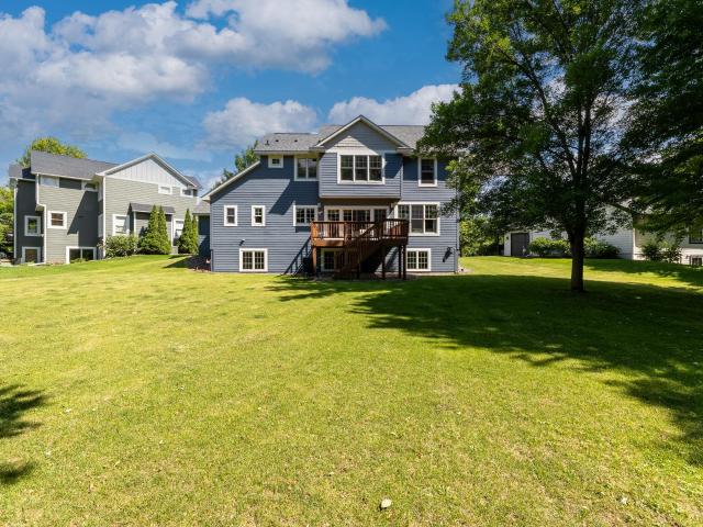 2362 Fieldstone Curve