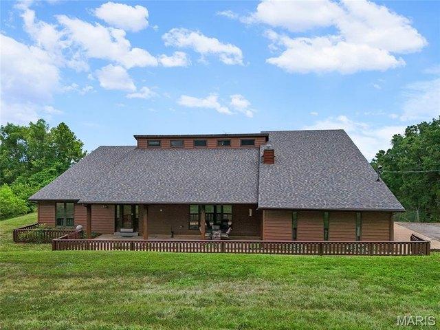 2362 Rock N Horse Farms Dr, Festus, MO 63028