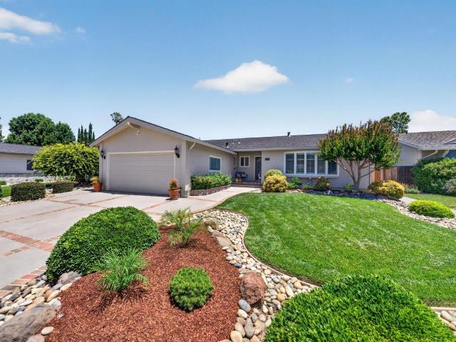 2362 Valencia Court