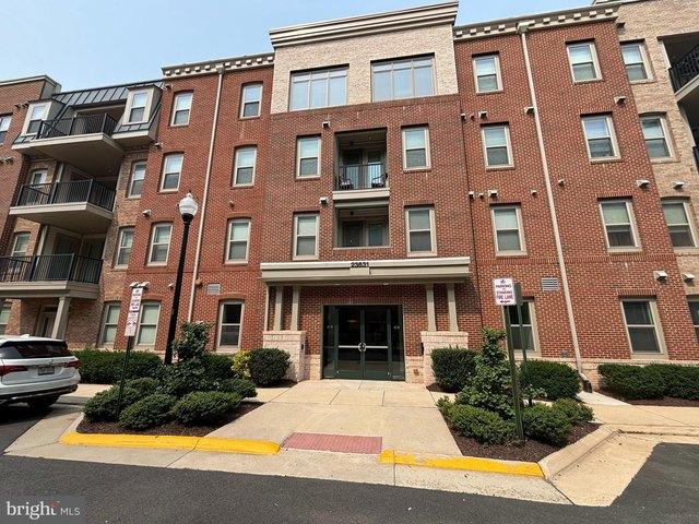 23631 Havelock Walk Ter Unit 203, Ashburn, VA 20148