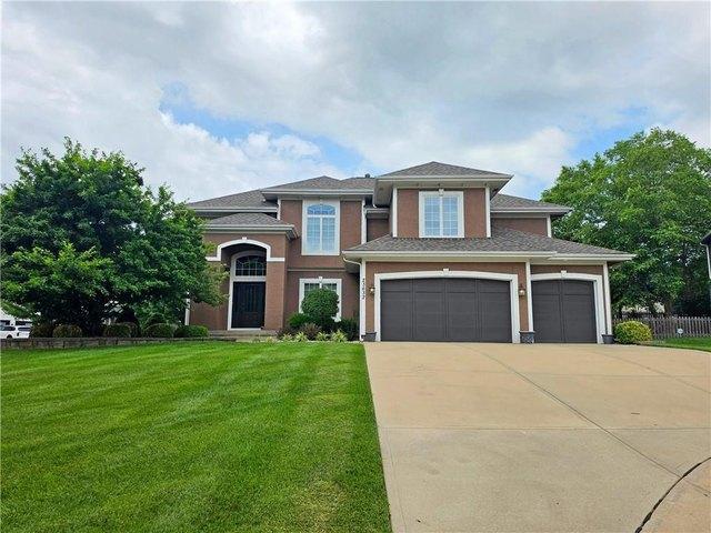 23632 W 52nd Ter, Shawnee, KS 66226