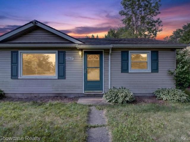 23637 Superior Rd, Taylor, MI 48180