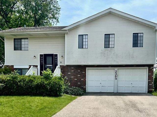 2363 Cove Dr, Hanover Park, IL 60133