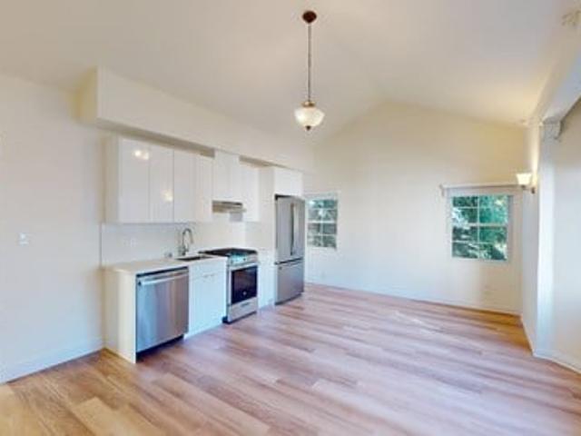 2363 Le Conte Avenue 2 Bedroom 1 Bath