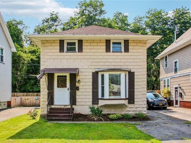 2363 Saint Paul Blvd, Rochester, NY 14617
