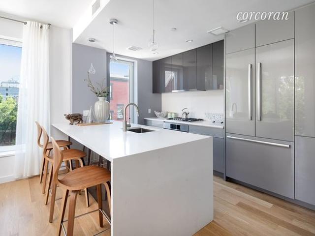 236 17th St Apt 4A, Brooklyn, NY 11215
